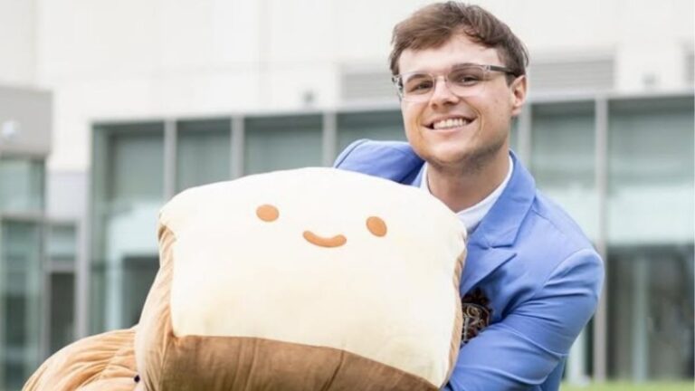 WholeWheatPete being arrested at AWA is just a hoax!